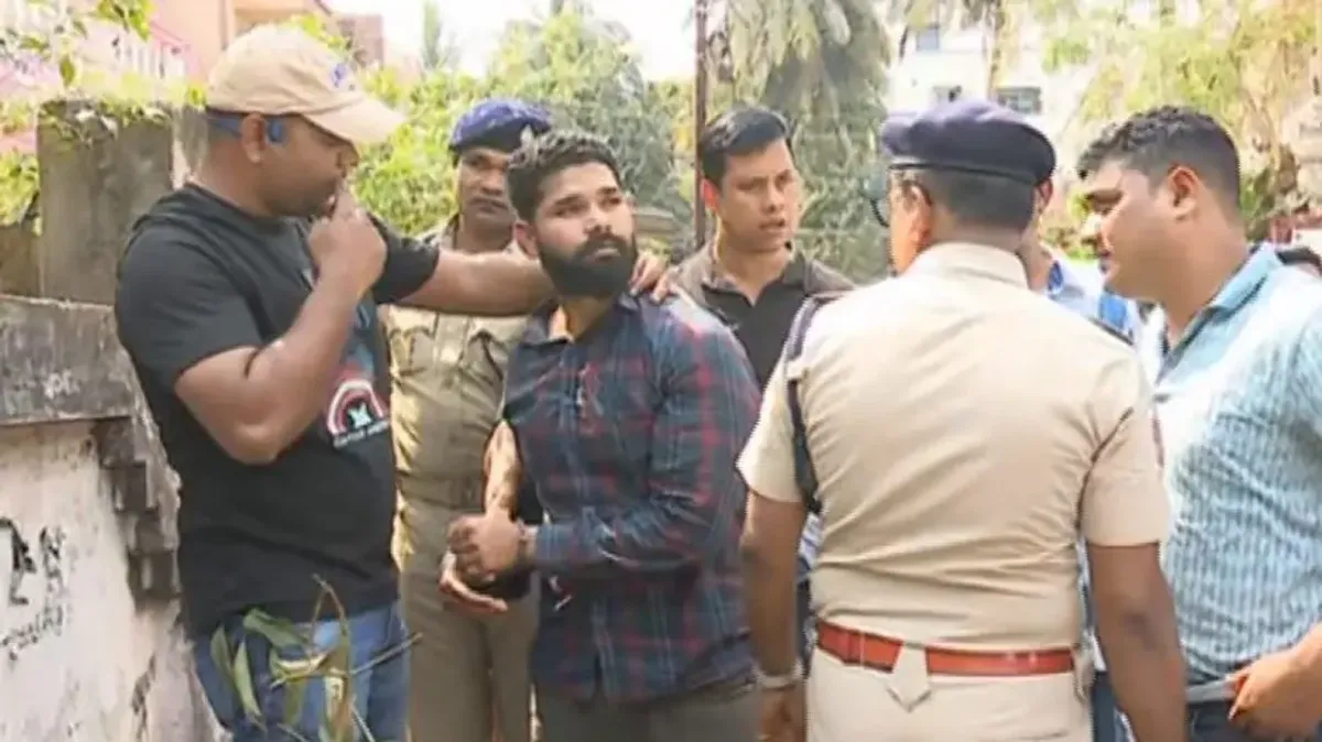 Niranjan Patnaik house theft: Police recreate crime scene with high-profile burglar 'Spider Satish'