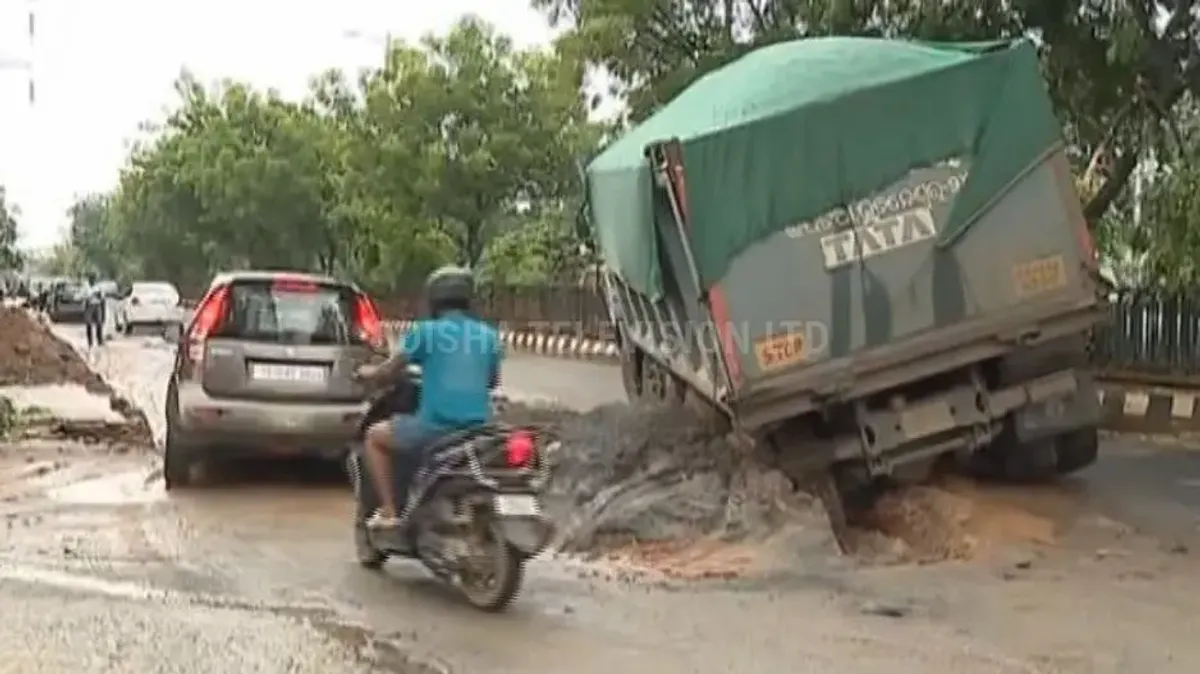From IT hub to hazard, Bhubaneswar’s Infocity Road turns hazardous