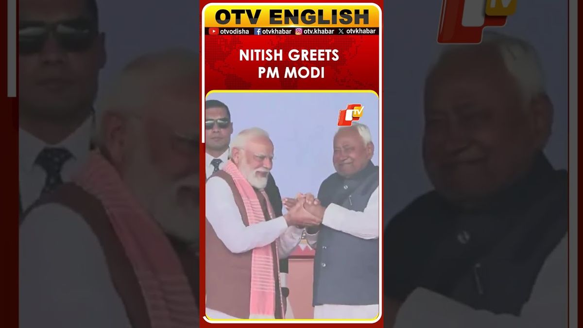Nitish Kumar Greets PM Modi After Taking Oath As Bihar CM For 10th Time