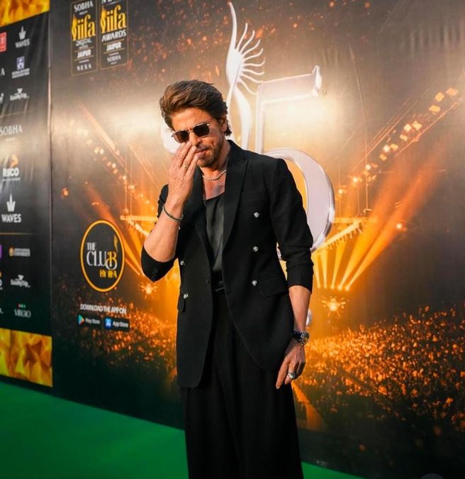 Shah Rukh Khan Posts Heartfelt Gratitude After Winning His First National Award in 33 Years for ...