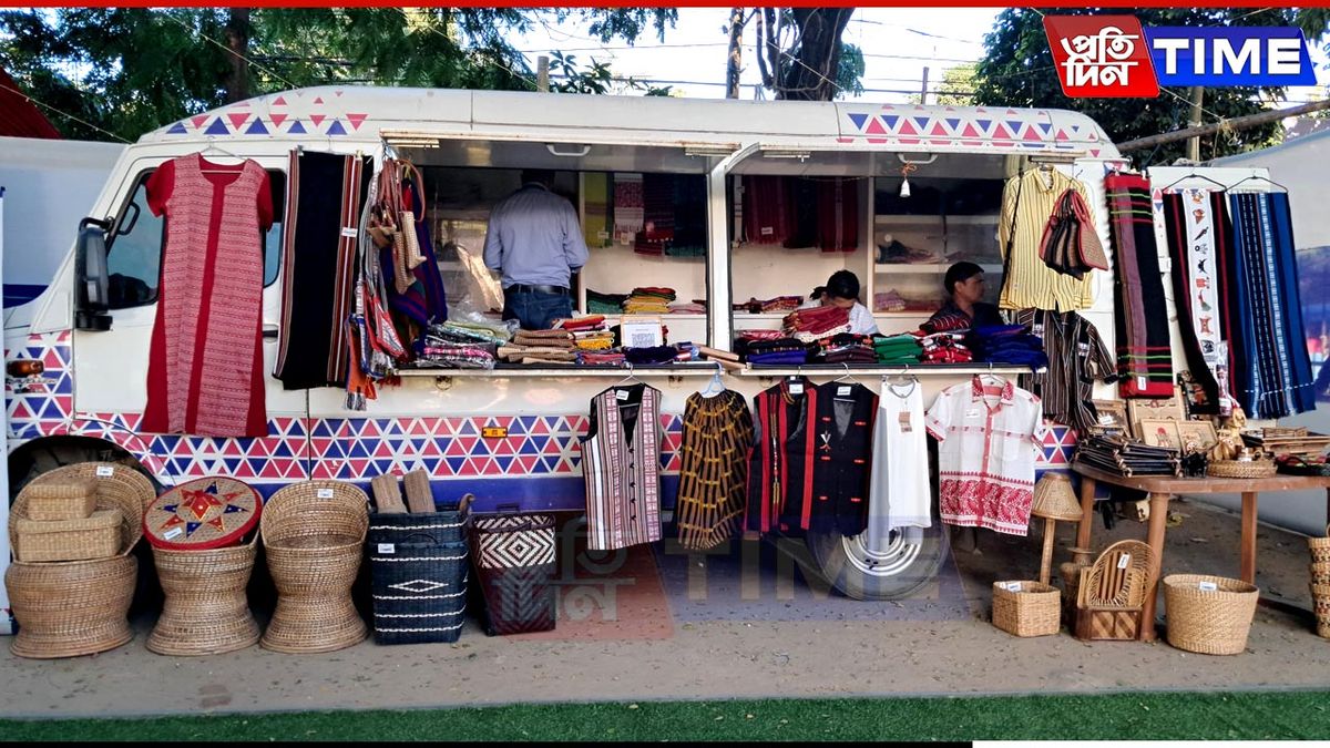Empowering Local Weavers: NEHHDC Showcases Northeast India’s Craft