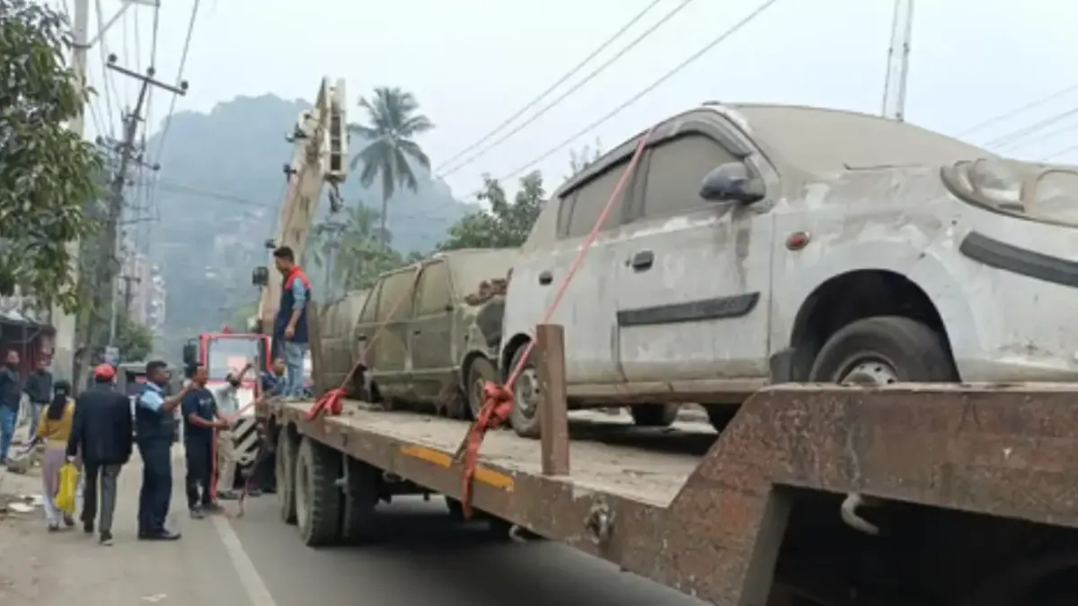 Assam Police Clears Abandoned Cars From Roads Ahead Of Republic Day