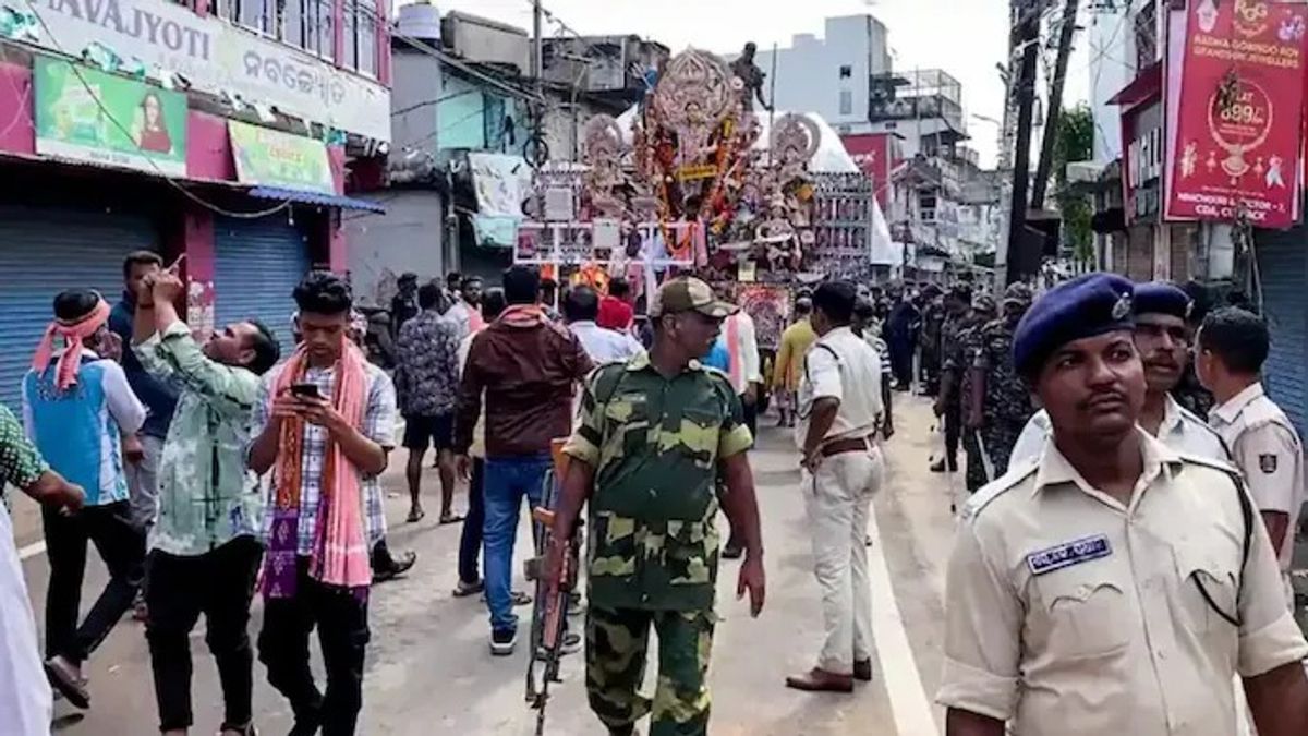 36-Hour Curfew in Cuttack After Violence During Puja Procession and VHP ...