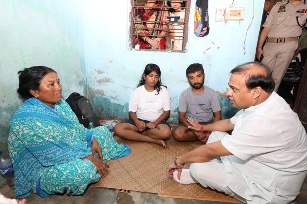 Golaghat Triple Murder: Assam CM Visits Bereaved Family Members, Assures Justice