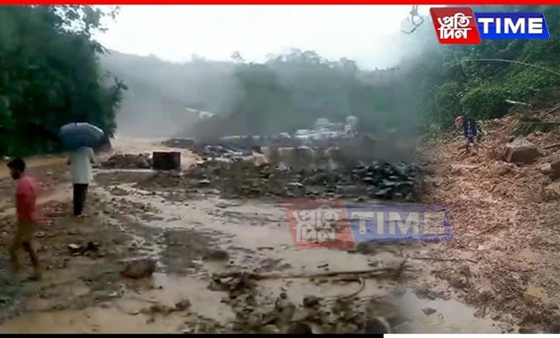 Rainfall Triggers Landslide in Meghalaya, Vehicles Stranded on NH-6