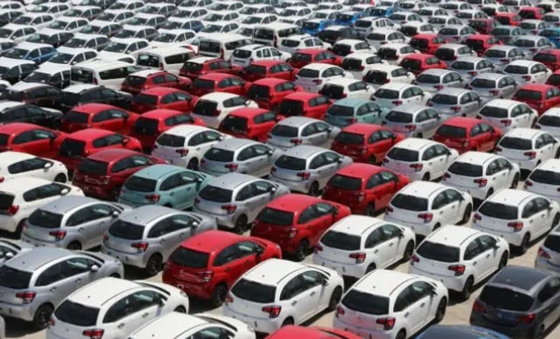 Rs 73,000 Cr Worth Unsold Cars In India Pose Threat To Dealers