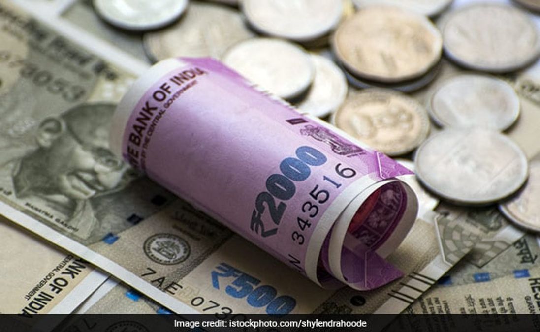 Rupee Crashes To A New Record Low Of 82.95 Per Dollar