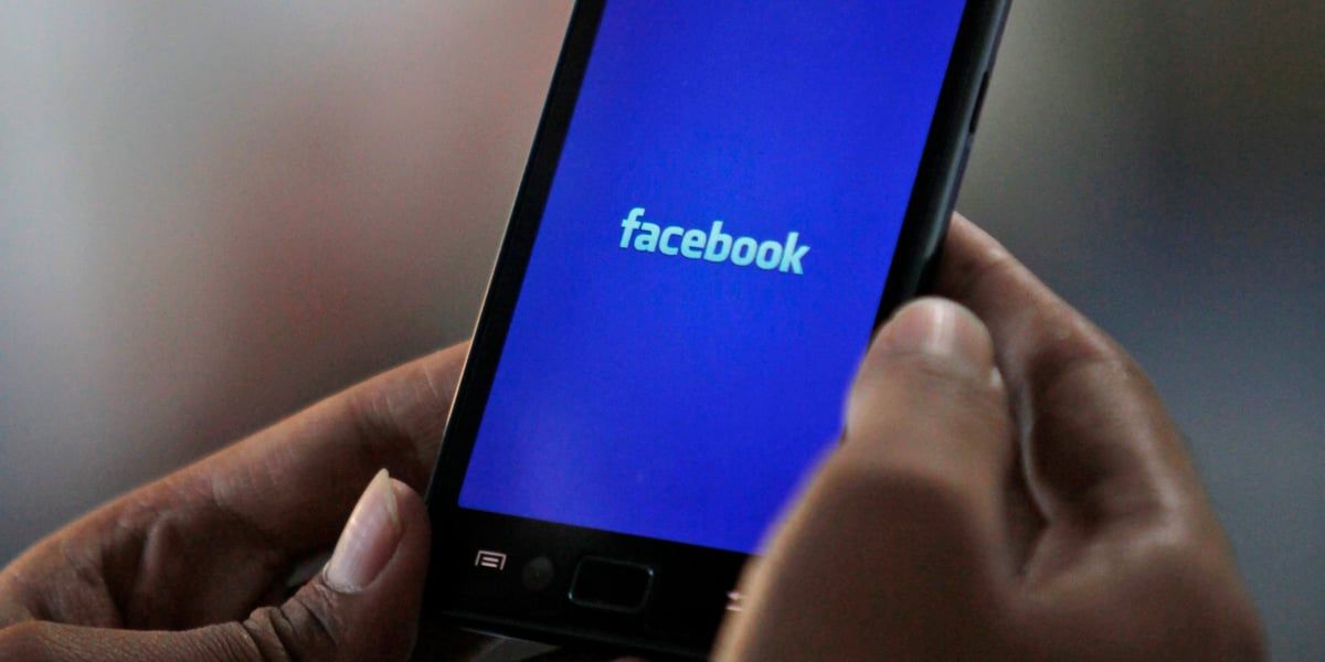 Flaw in Facebook kids app lets children chat with unapproved users