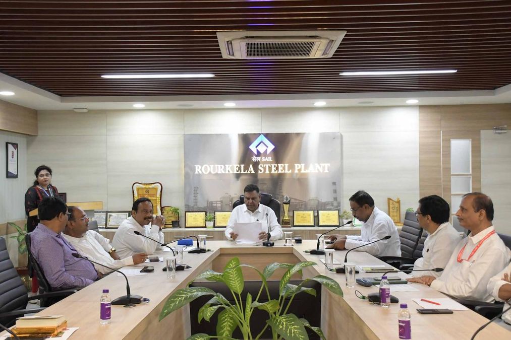 Newly elevated executives of SAIL, Rourkela Steel Plant receives ...