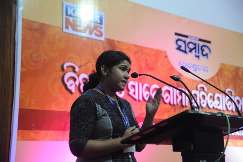 Sambad’s debate & song competition: 950 contestants take part in Odisha