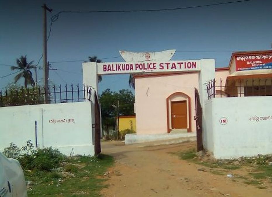 Two journalists arrested in Odisha for threatening girl