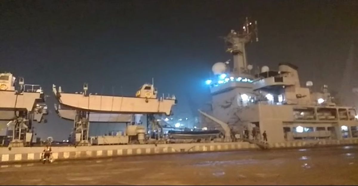 INS Rana, INS Gharial arrive at Paradip port