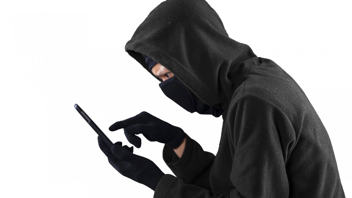 Serious bug puts Apple iCloud, Twitter, Minecraft at hacking threat