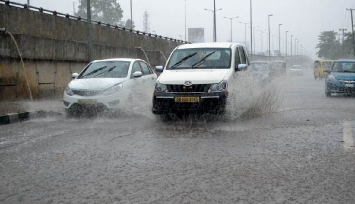 IMD predicts heavy rainfall in these Odisha districts on July 7; issues Yellow alert