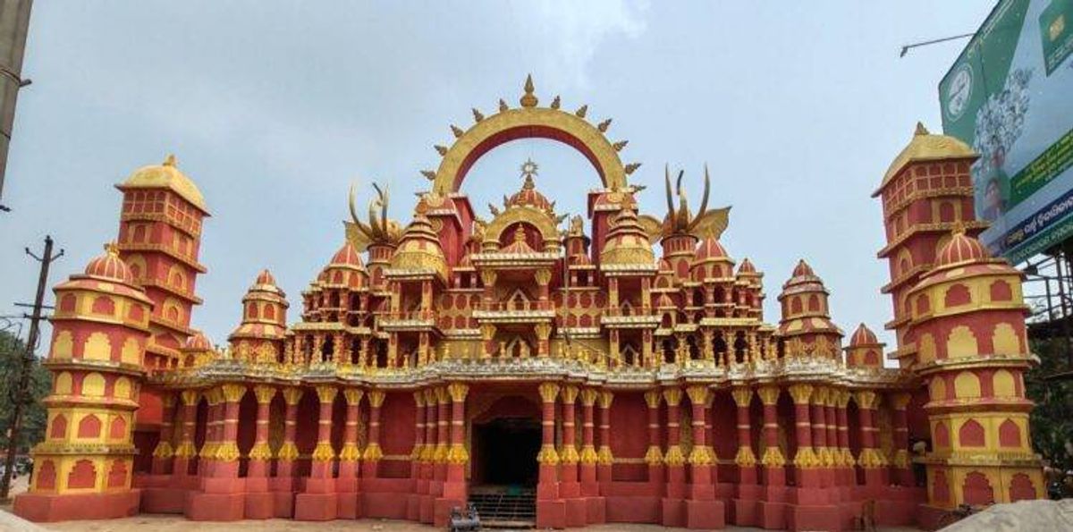 Miscreants snatch gold chains from 4 women at Puja pandal in Odisha capital
