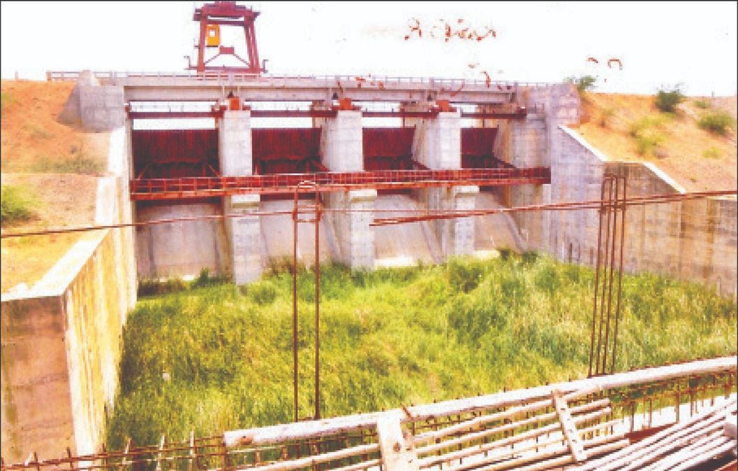 ବୁଝାପଡ଼ୁନି ବିଭାଗୀୟ ଗଣିତ: ଖାତାରେ ଜଳସେଚନ ବଢ଼ୁଛି ଉତ୍ପାଦନ କାହିଁକି କମୁଛି?