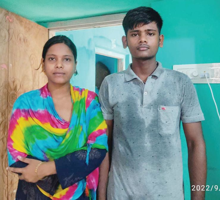 ବାପା-ମା’ଙ୍କୁ ହରାଇ ଏବେ ବେସାହାରା: ଭାଇ, ଭଉଣୀଙ୍କୁ ସହାୟତା ପାଇଁ ଅଣ୍ଟା ଭିଡ଼ିଲେ ...