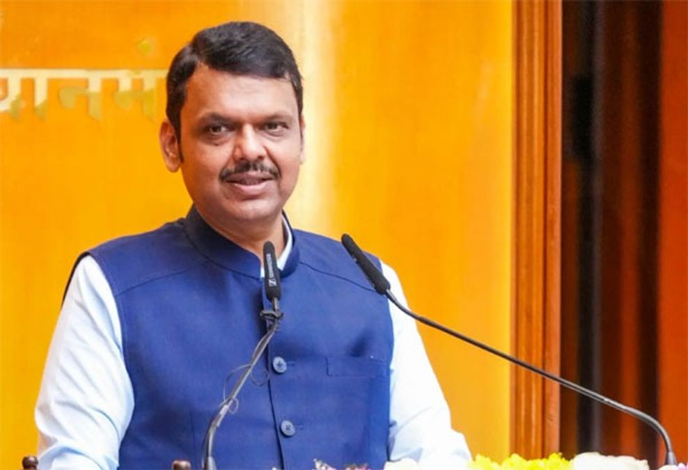 Fadnavis Unveils Rooftop Solar Push for 0–100 Unit Consumers in Maharashtra