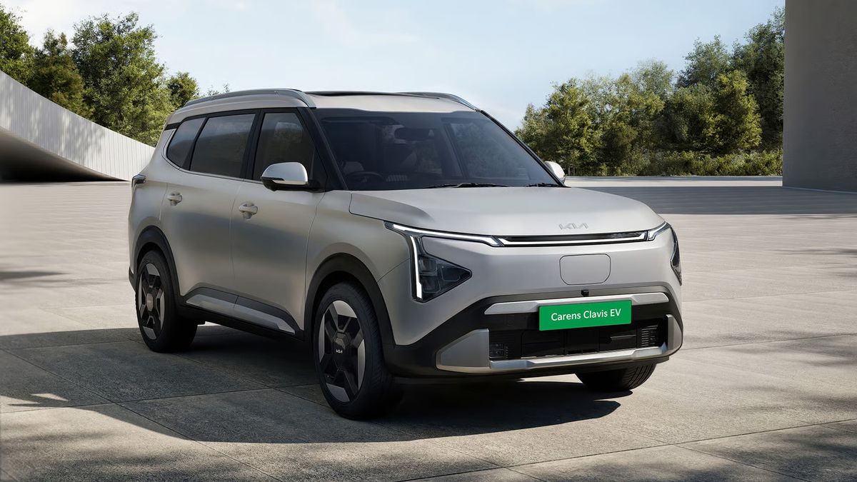 Kia Launches Carens Clavis, the First Made in India 7-Seater EV