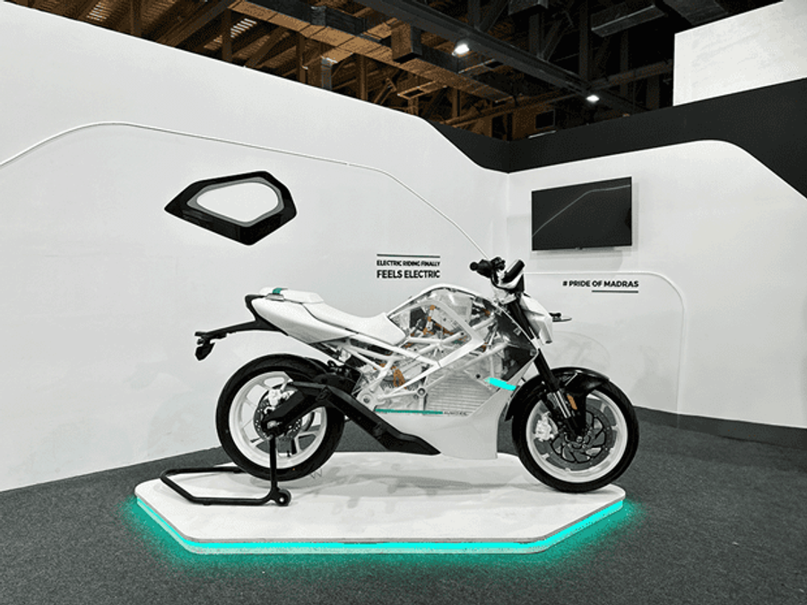 Raptee Showcases World’s First High-Voltage E-Motorcycle Technology