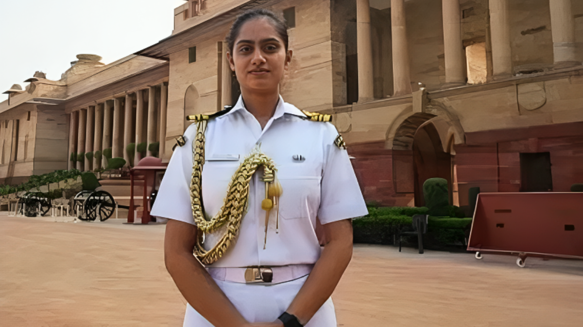 Meet Yashasvi Solankee, First Female Aide-De-Camp To India's President