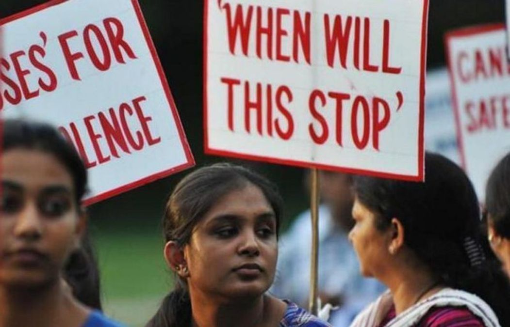 Crimes Against Women In 2022: Women's Commission Received 30,000 Complaints Crimes Against Women In 2022: Women's Commission Received 30,000 Complaints