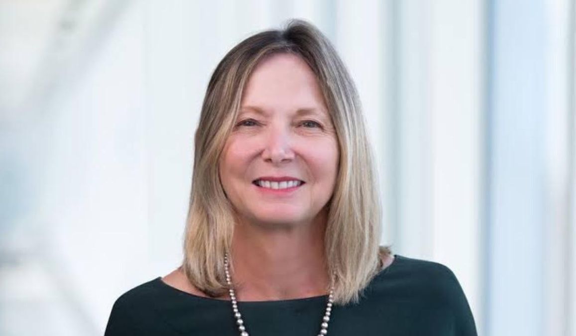 Nancy Barnes Becomes First Woman Editor Of Boston Globe Paper