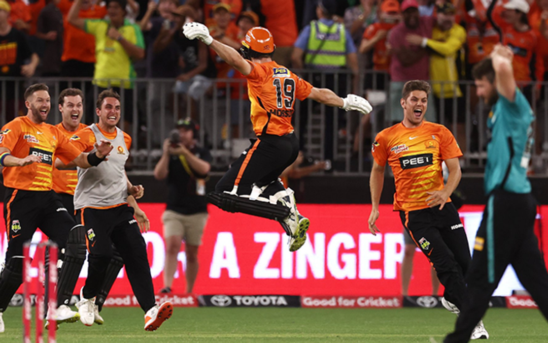 'Kings of BBL'- Twitter erupts in joy as Perth Scorchers win 5th BBL ...