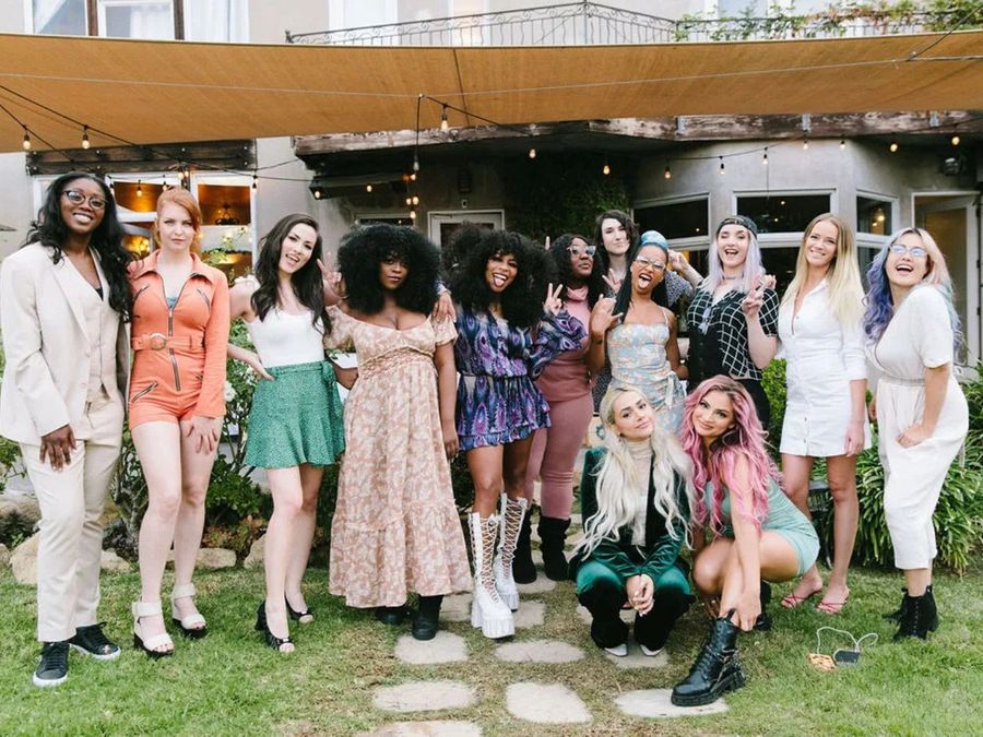 Samsung Joins XSET Queens to promote women in esports