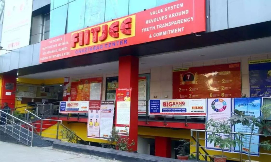 Why did FIITJEE shut down centres across Delhi, UP, and MP