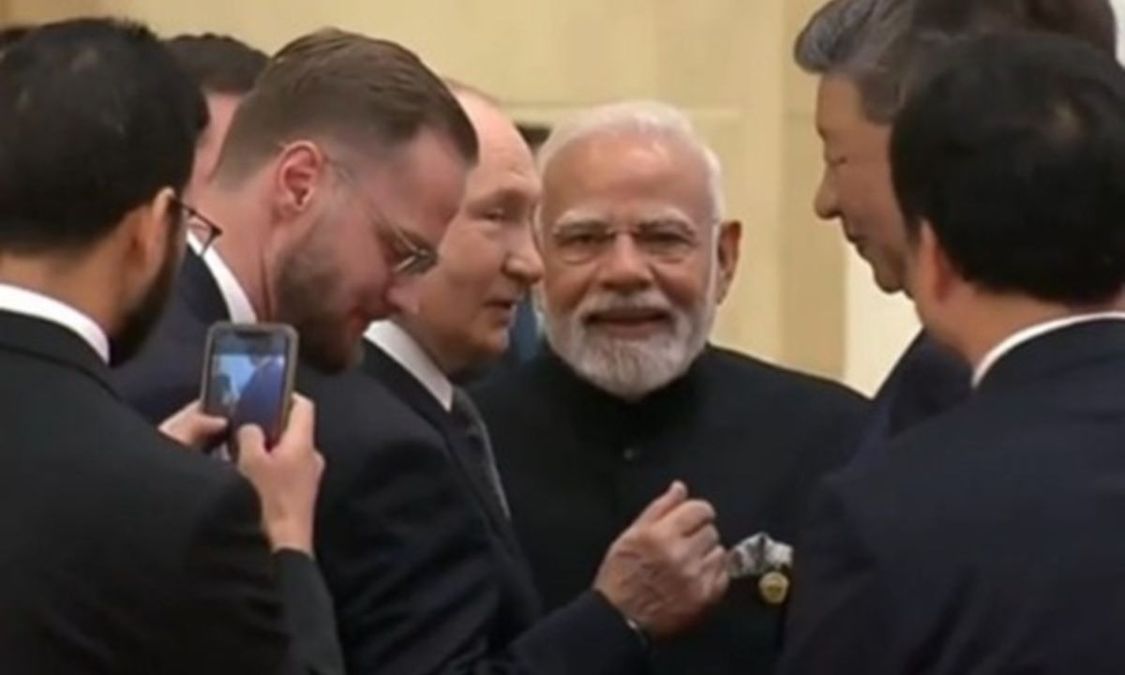 Modi meets Putin, Xi at SCO summit; leaders exchange smiles and handshakes