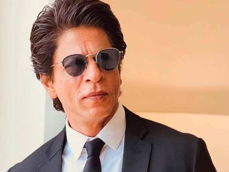 SRK makes history as first Indian actor to receive customized gold ...