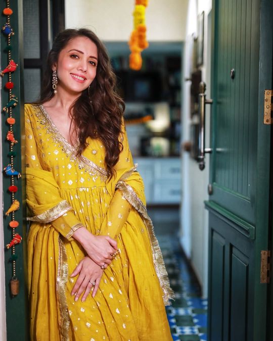 Jankee Parekh: Life, Birth, Education & Net Worth of India's Melodious ...