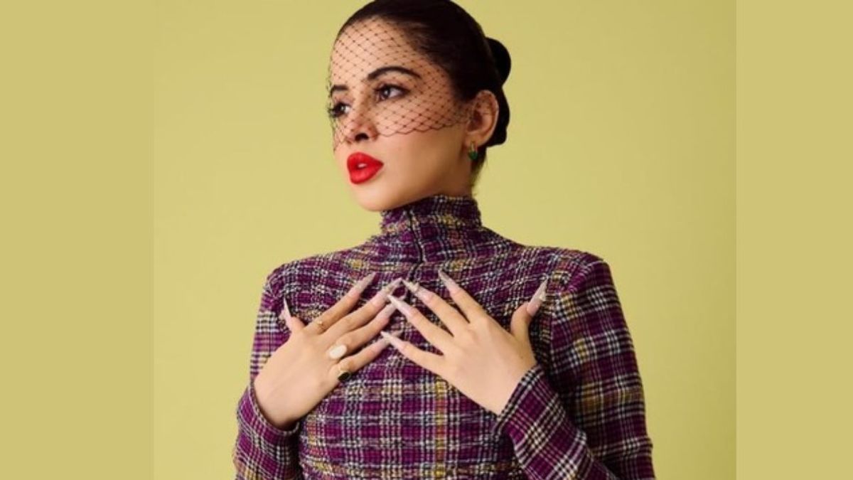 Uorfi Javed का टूटा सपना! Canns Film Festival में डेब्यू करते-करते ...