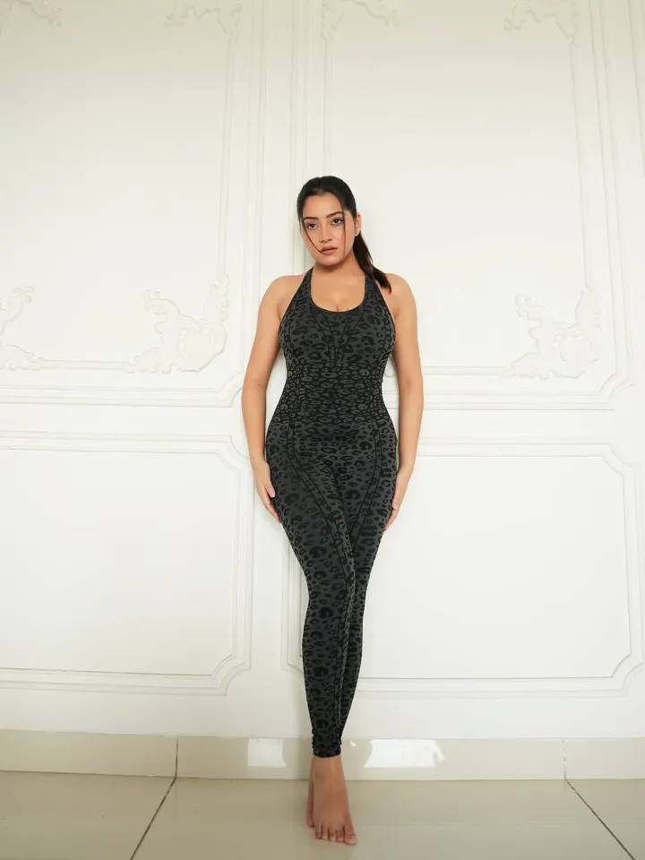 Fitness & Fierce Vibes! Simran Kaur Ignites Screens in Sultry Leopard ...