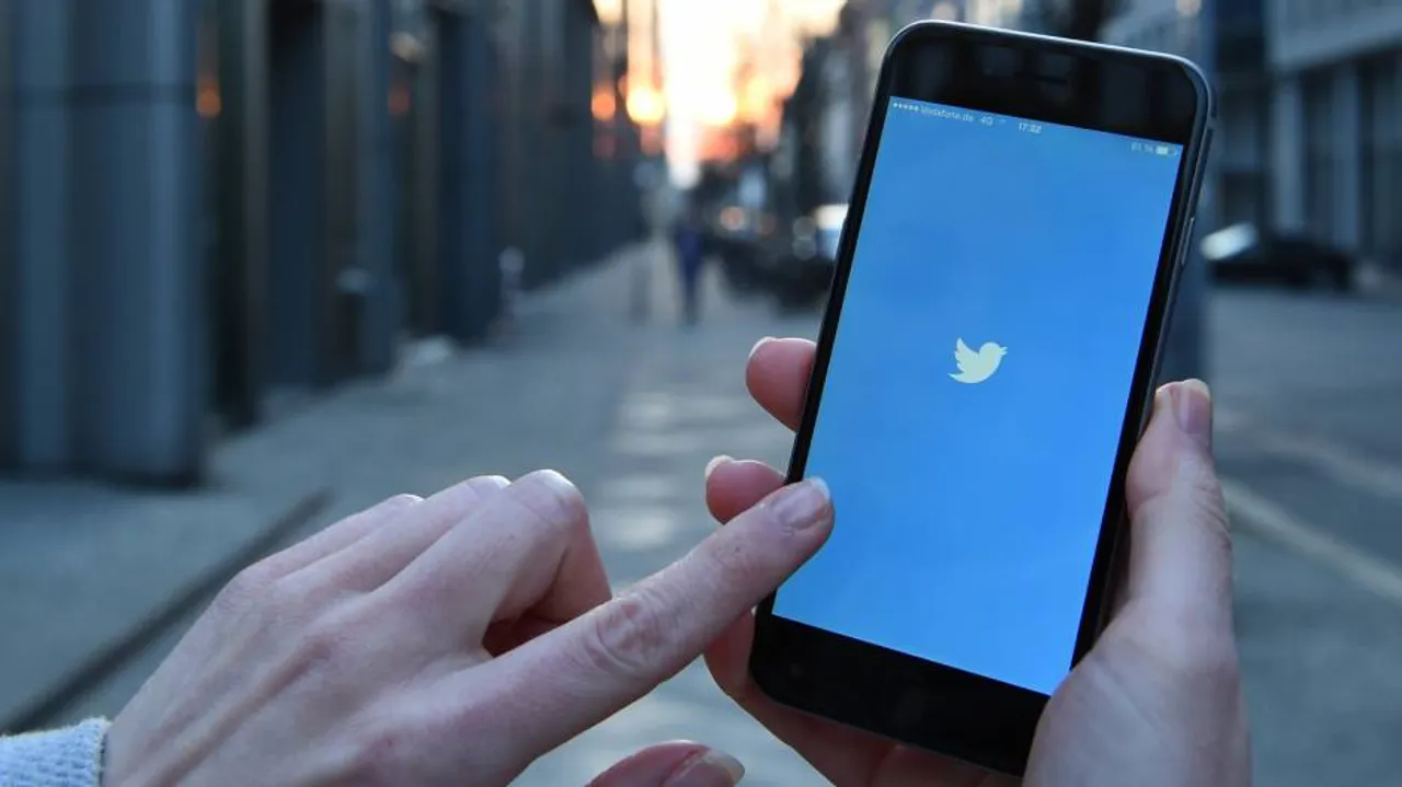 Women too posting sexist words on Twitter: Study